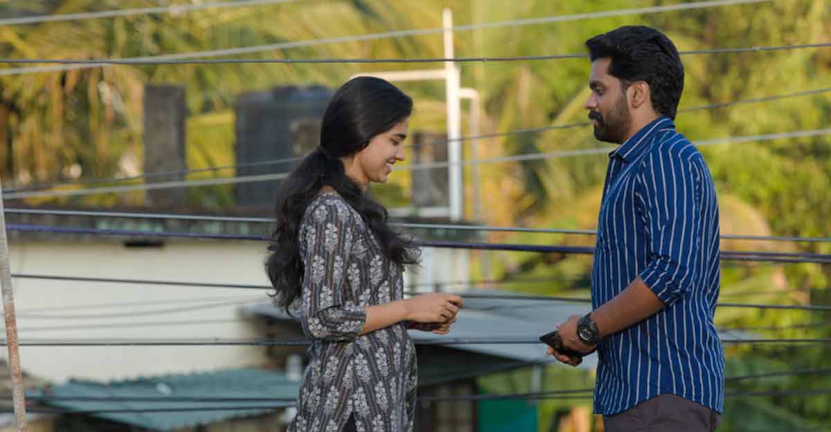 Iruvazhiye Songs Lyrics in Malayalam and English - Operation Java Movie